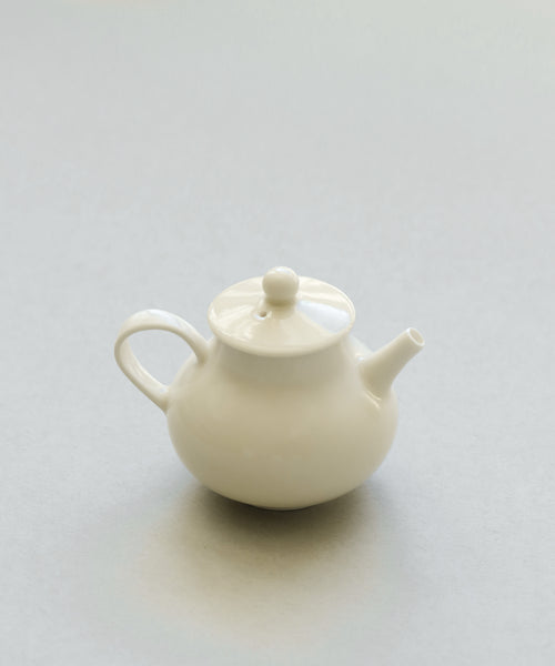 Teapot - medium – Cultivate Tea